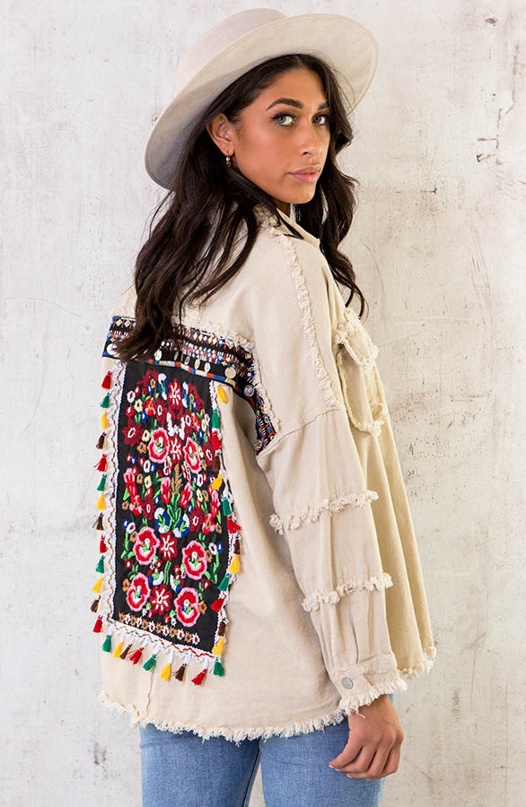 Embroidery Boho Jacket Beige | fashionmusthaves.nl
