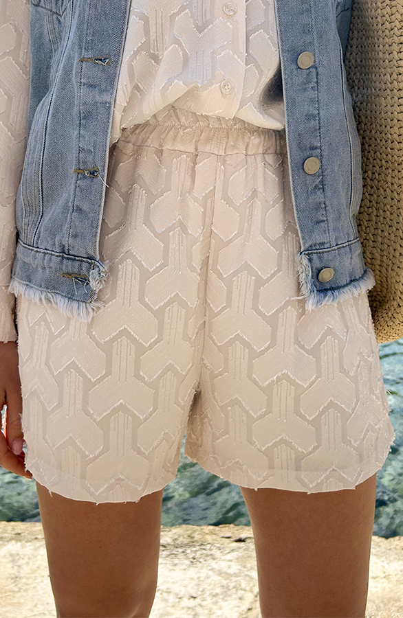 Detailed Print Short Beige | Fashionmusthaves.nl